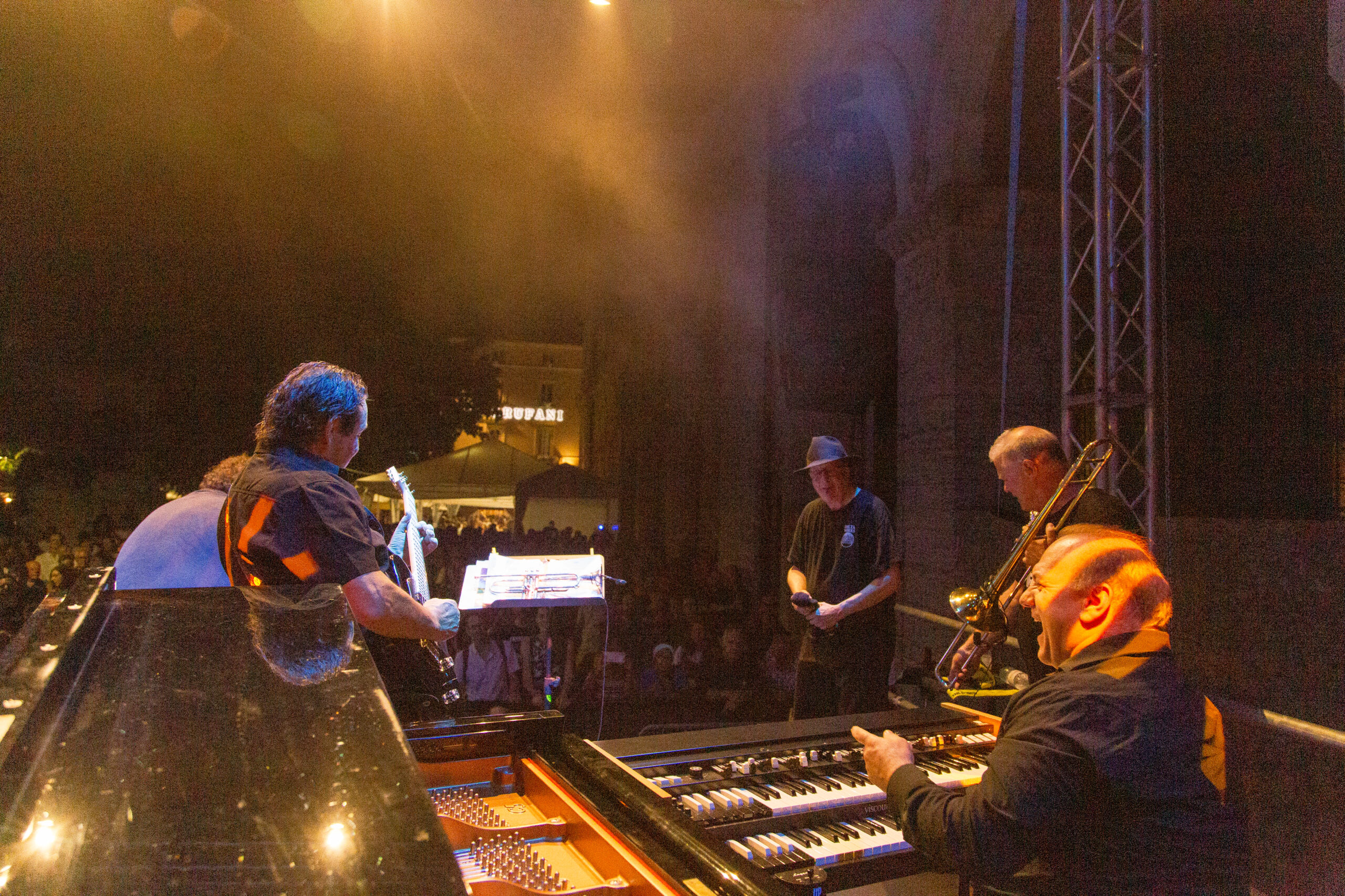 Delta Wires | Rockin' Big Band Harmonica and Horns Blues